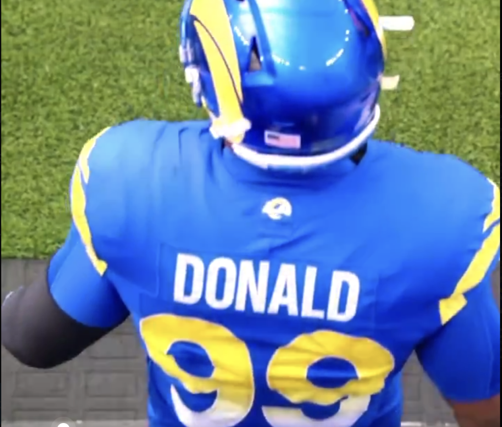 NFL Legend Aaron Donald Retires After 10 Seasons - Slingshot News